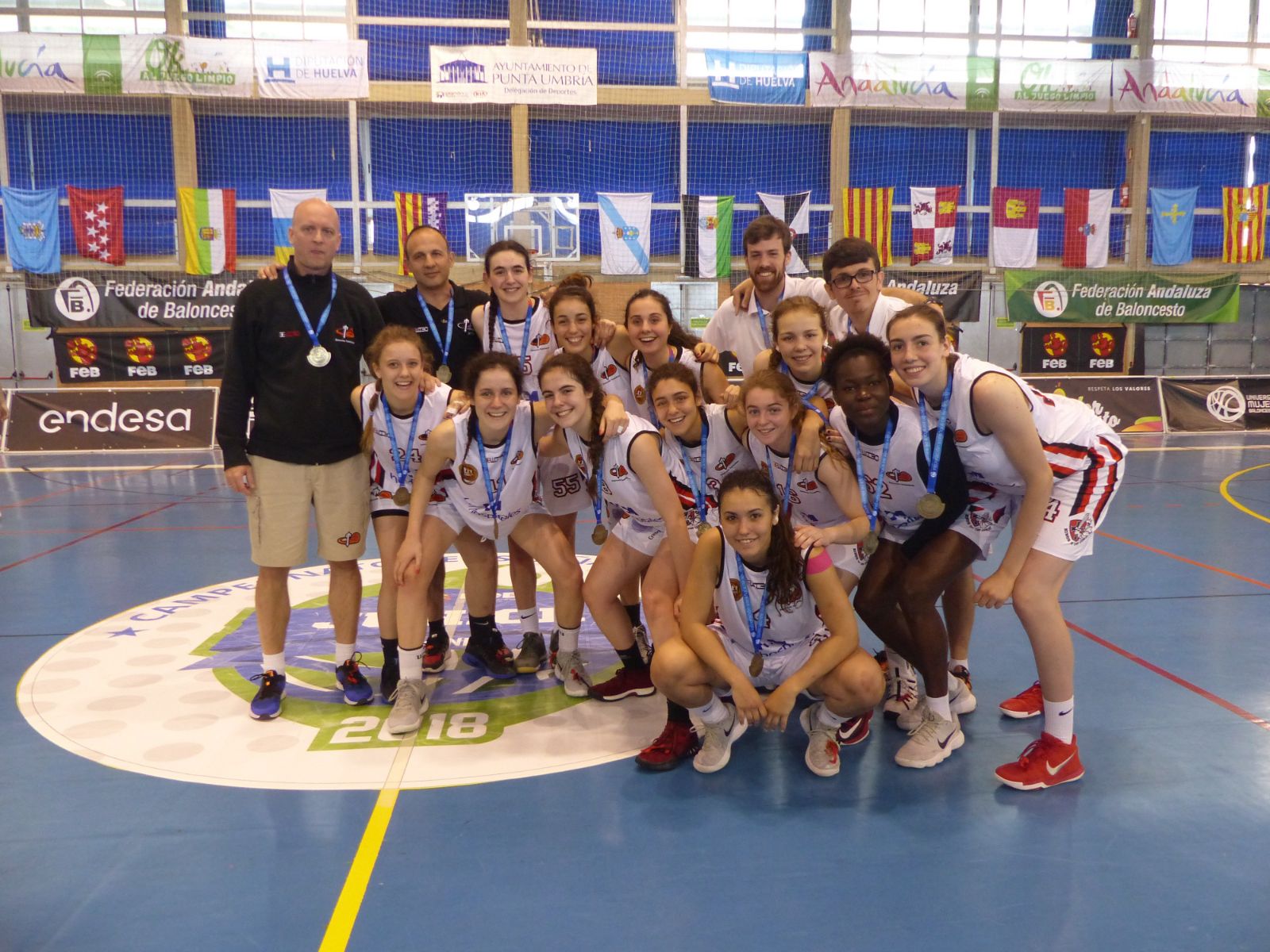 Las jugadoras Junior de HM Hospitales Torrelodones, séptimas de España