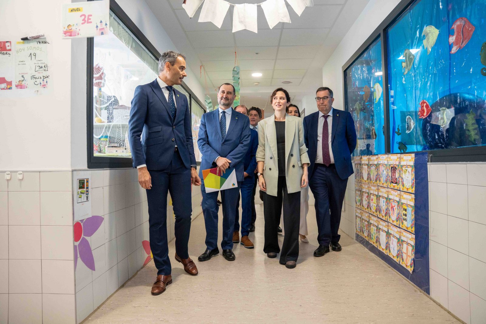 Díaz Ayuso inaugura el Colegio GSD Valdebebas y destaca el papel de la ...